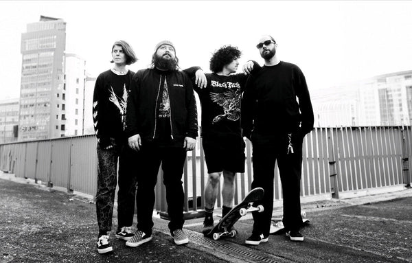 SLOMOSA KICKS OFF NORTH AMERICAN TOUR WITH HELMET